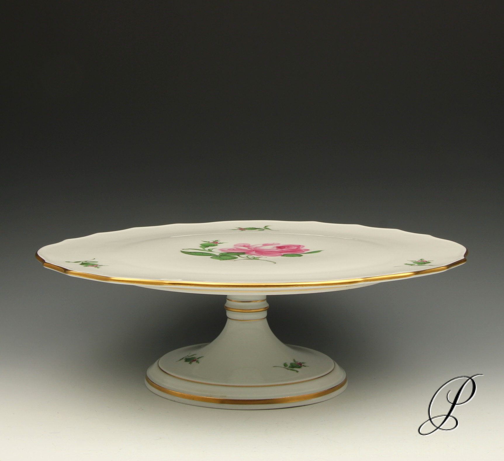Tortenplatte auf Fuß Meissen im Dekor Rote Rose | Porzellan & Porcelain Tortenplatte auf Fuß Meissen im Dekor Rote Rose | Porzellan & Porcelain