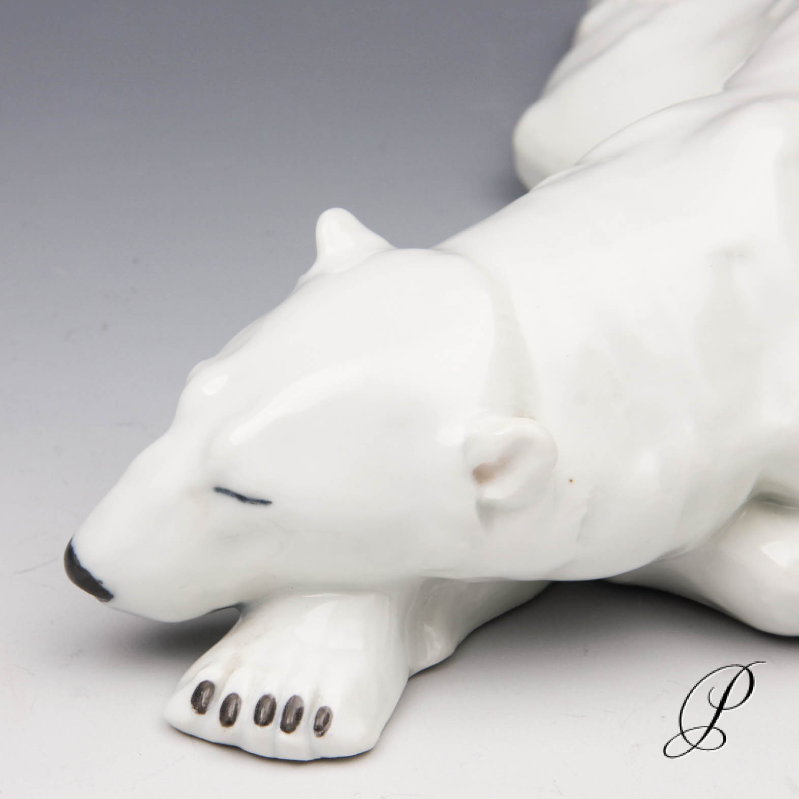 liegender Eisbär Meissen 1.Wahl um 1905 Jhd. von Frederick Roth ...